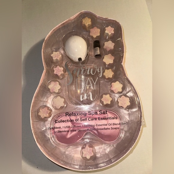 Bath & Body | Pink Snow Girl Giftset The Cutest All New Items | Poshmark